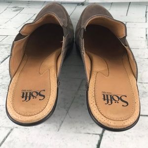Sofft | Shoes | Sofft Womens Nue Buck Mule Clogs Size 9m | Poshmark